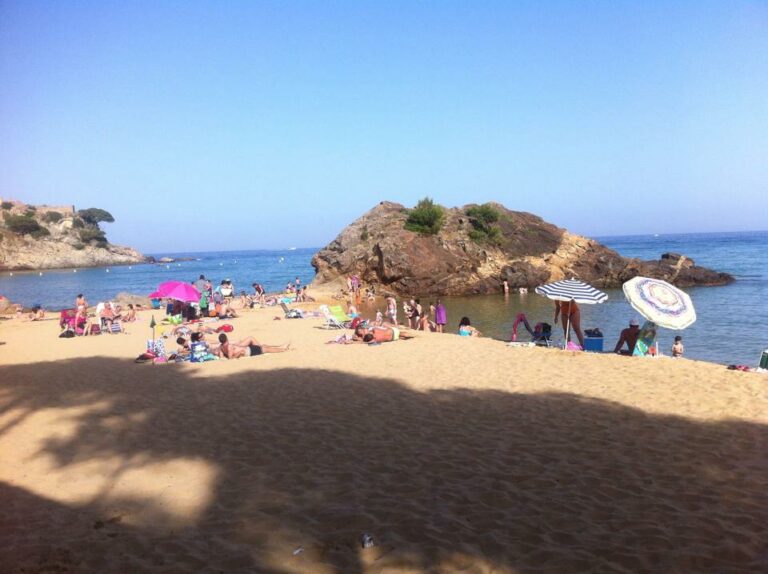 De 10 mooiste stranden en baaitjes aan de Costa Brava - Reischeck.nl ...